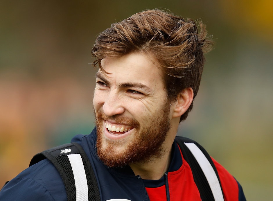Viney pushing to play despite injury
