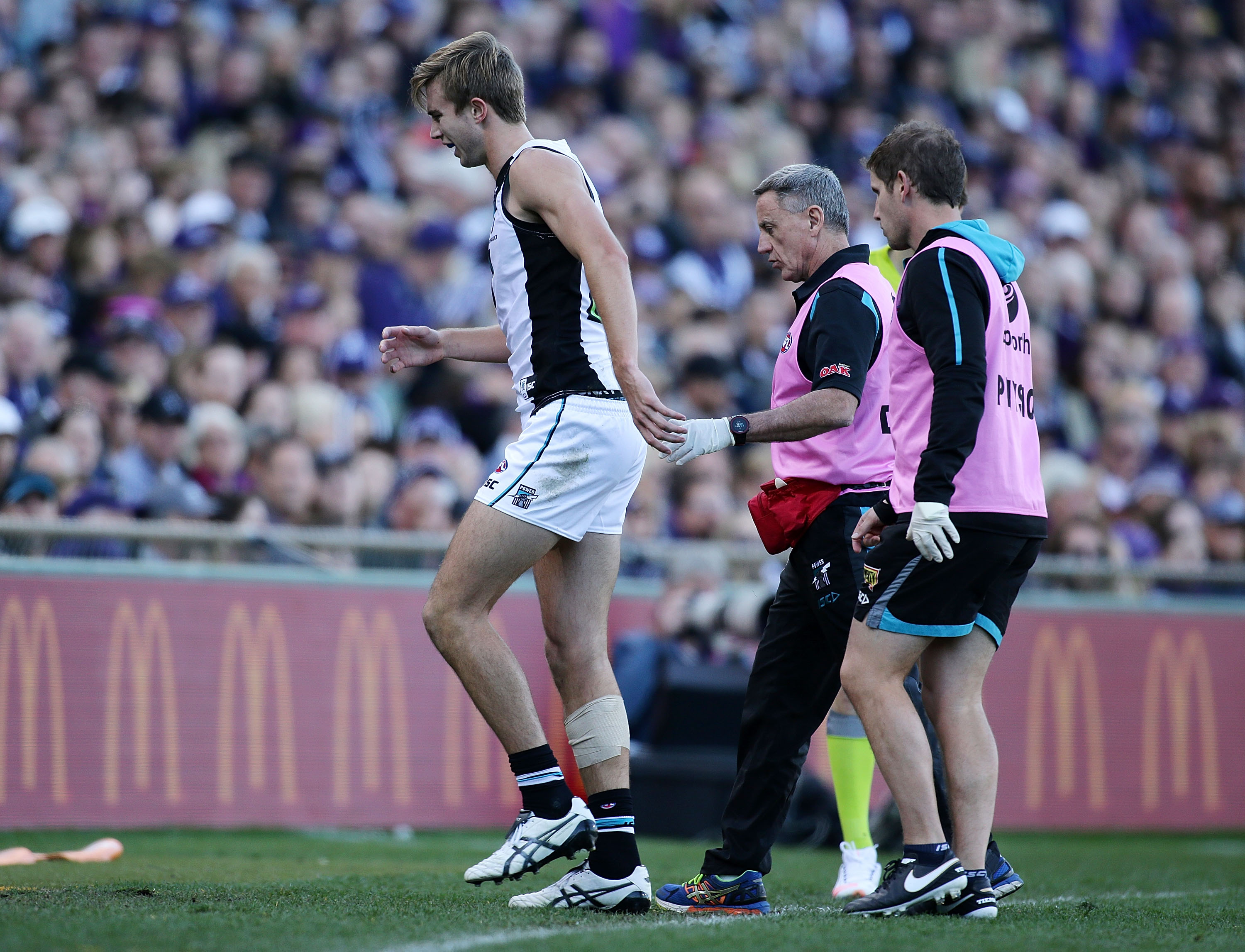 Injury update: Dougal Howard detail tonight, injury for young forward