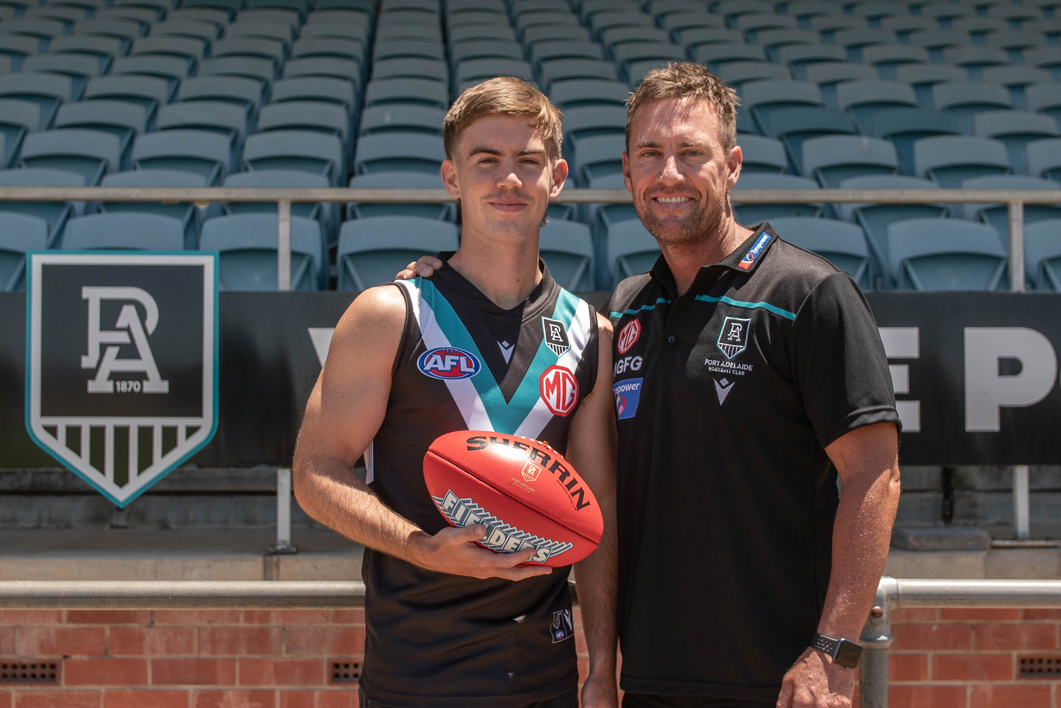 Schofield hoping to follow in father's footsteps