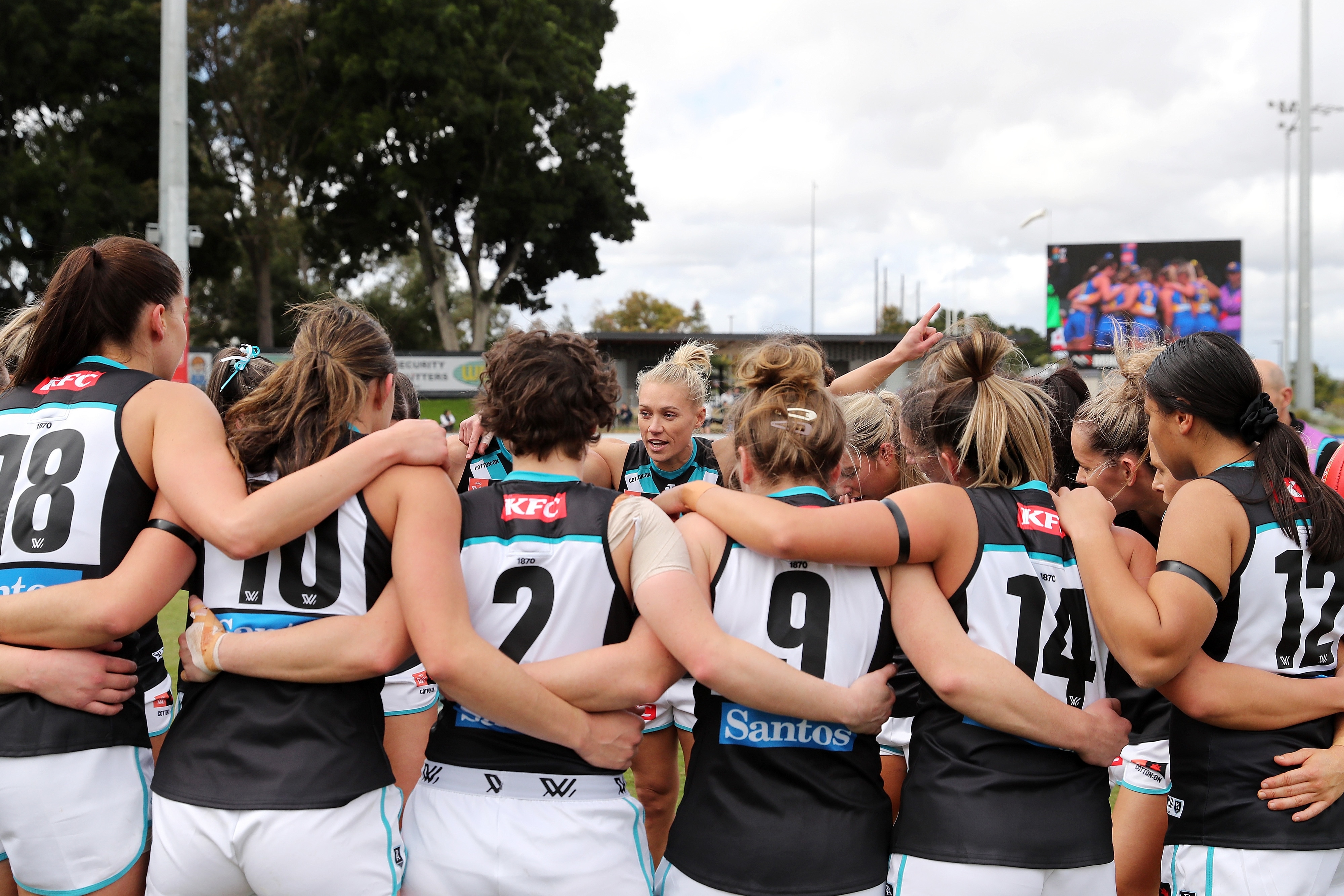 AFLW inaugurals make exciting first impression