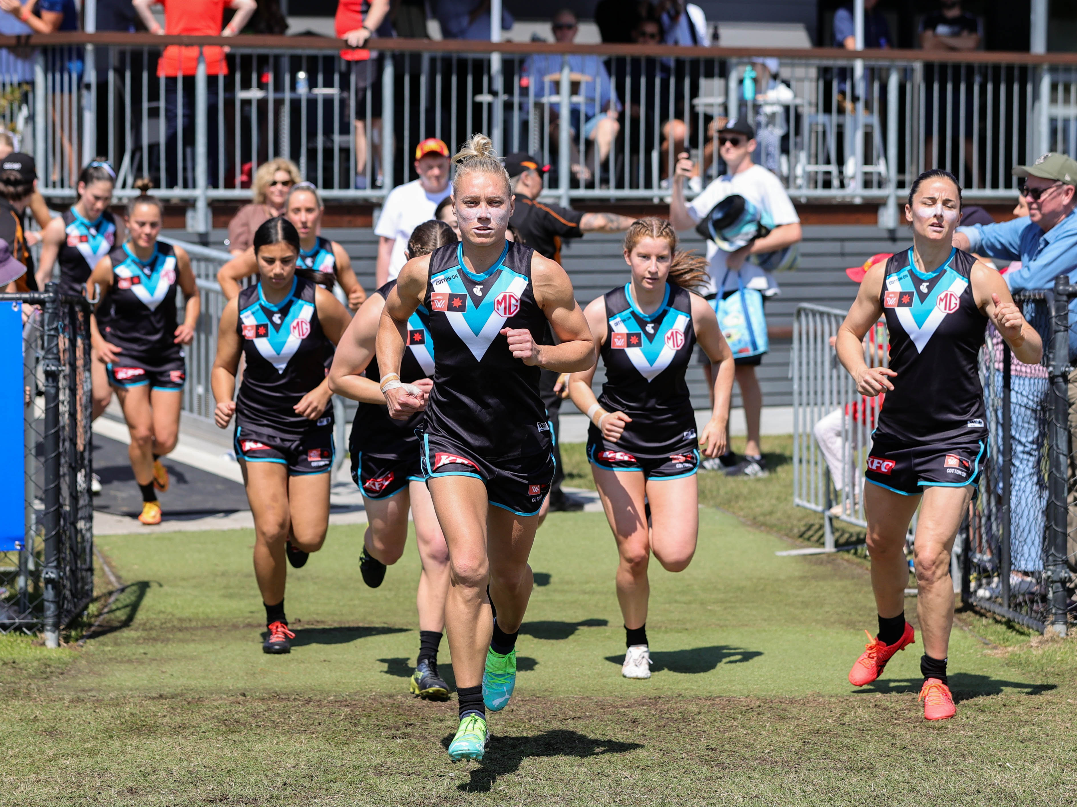 Phillips: We want to bring our best footy
