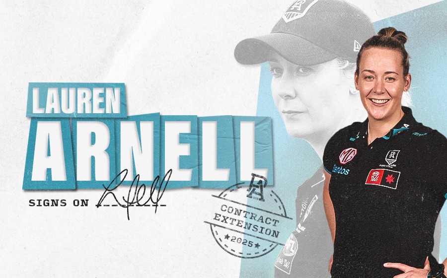 Arnell signs on for one more