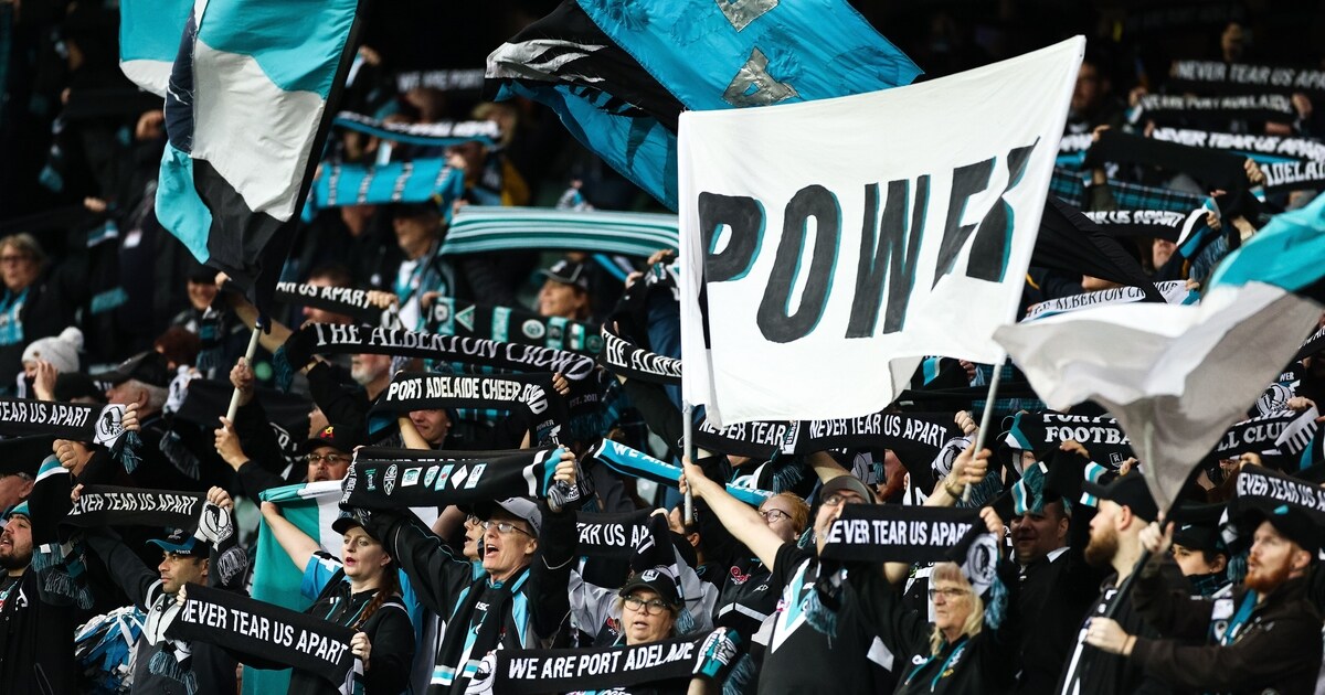 Adelaide Oval returns to full capacity