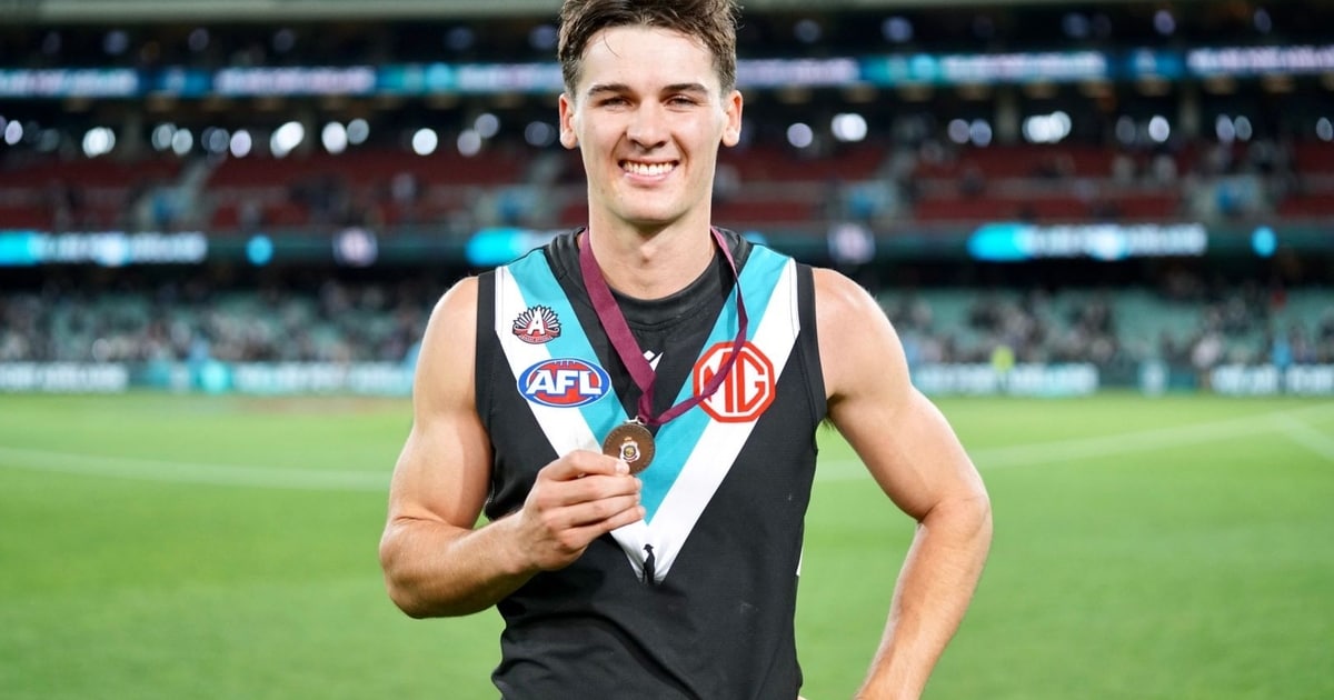 Rozee awarded Peter Badcoe VC Medal