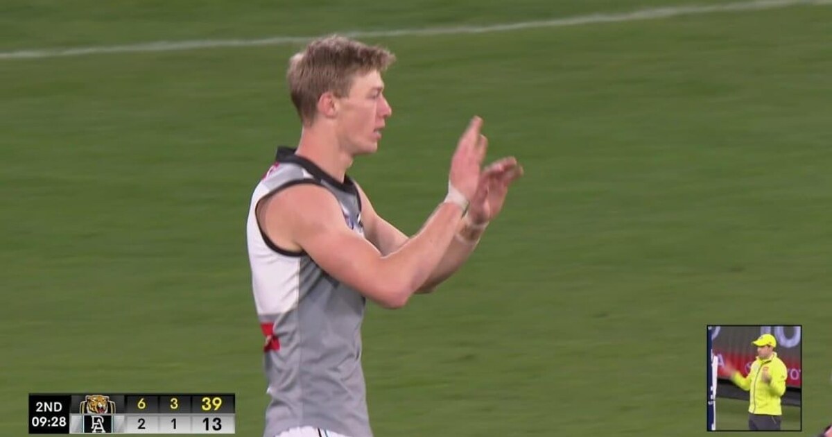 Todd towers over the top for commanding mark | PTV